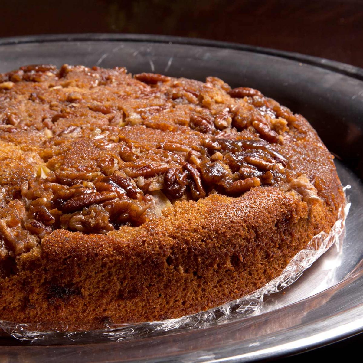 Apple Gingerbread Skillet Cake Recipe - Sorghum Checkoff